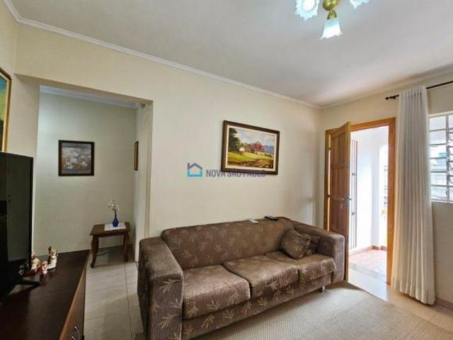 Casa com dois quartos perto do metrô