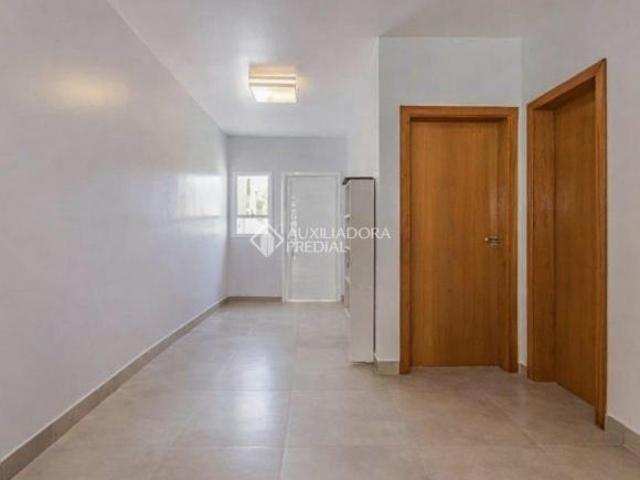 Casa com dois quastos no Parque da Matriz