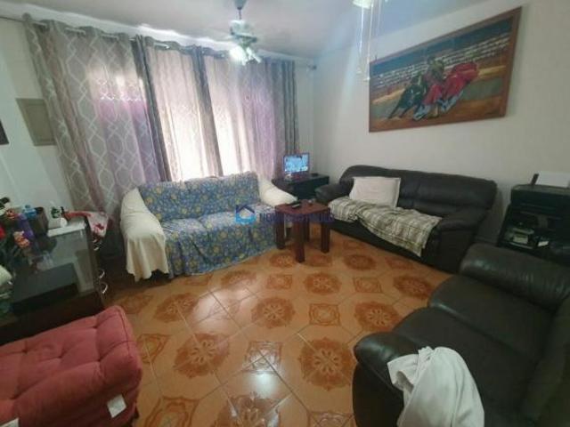 Casa com duas moradias na Vila Santa Catarina | 249m² | 5 vagas