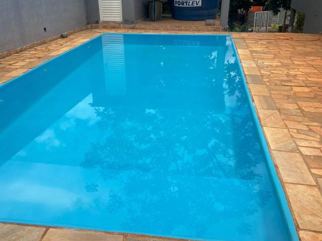 Casa com duas suítes em Capitólio MG