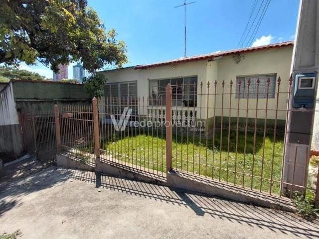 CASA COM EDICIULA À VENDA NO JARDIM MIRANDA