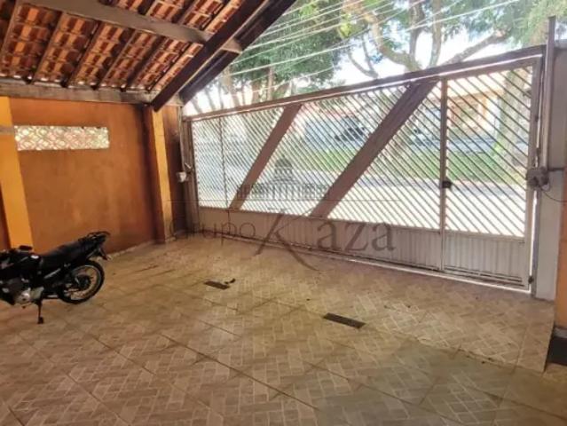 Casa com edícula na Cidade Jardim