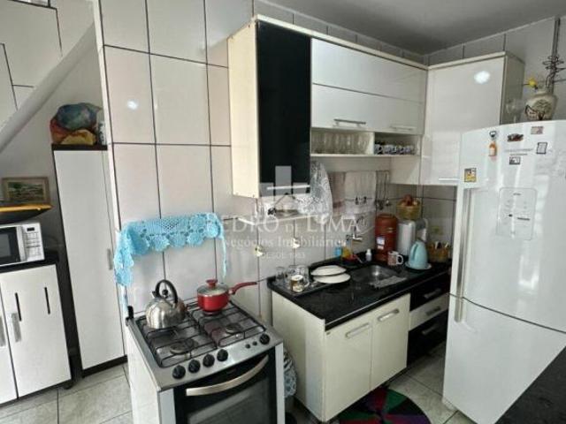Casa com edícula na Vila São Francisco Ponte Rasa com dois quartos e 2 vagas