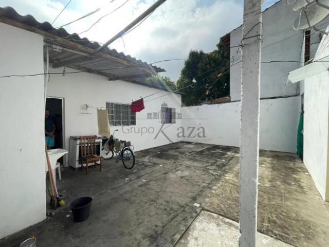 Casa Com Edicula No bairro Jardim Paraíso