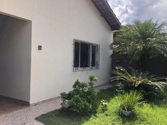 Casa com Edícula no Centro de Itanhaém
