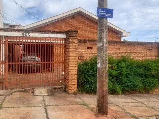CASA COM EDICULA NO JARDIM AGUA BRANCA