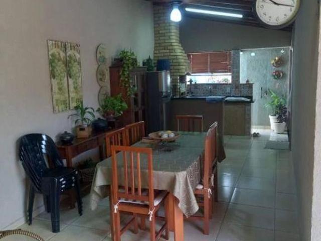 Casa com edícula no Residencial Romano Calil com 2 dormitórios e 2 vagas de garagem Próximo ao Car