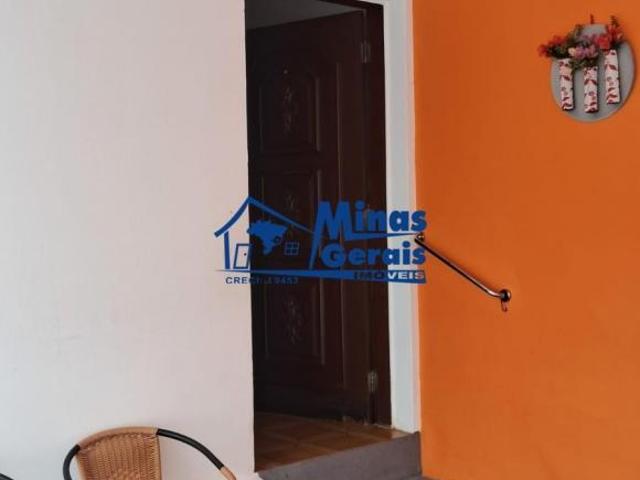 Casa com Edícula à Venda 3 Dormitórios e Garagem para 3 Carros, Bosque dos Eucaliptos