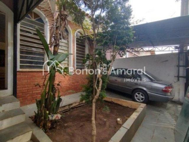 Casa com Edícula à Venda em Frente à Cidade Judiciária Campinas