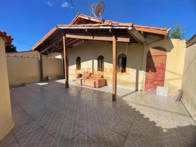 Casa com Edícula à venda no Bosque dos Eucaliptos 220 m²