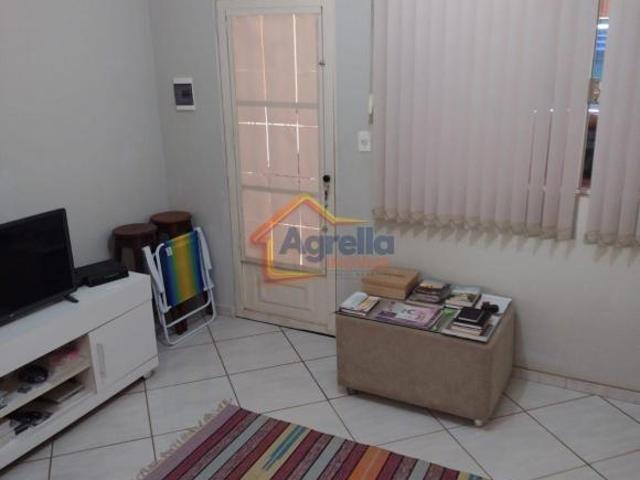 CASA COM EDÍCULA À VENDA NO JARDIM SANTA MADALENA MOGI GUAÇU/SP