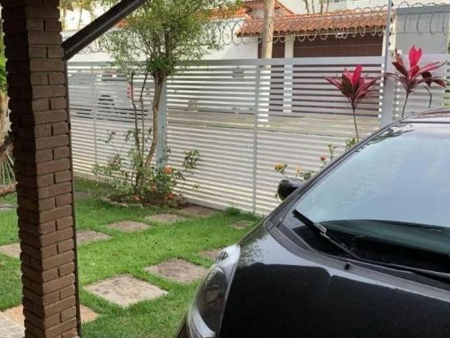 CASA COM EDÍCULA A VENDA NA PRAIA DO ITAGUÁ EM UBATUBA