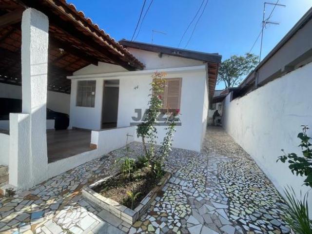 Casa com edícula à venda na Vila São Pedro | 3 dormitórios e excelente potencial de aproveitamento