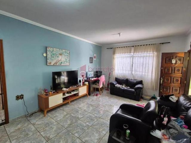 CASA COM EDÍCULA Á VENDA NA VILLA PROGRESSO EM JUNDIAÍ/SP