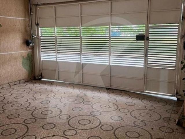 Casa com Edícula, área gourmet com 2 vagas de garagem na Vila Sabrina