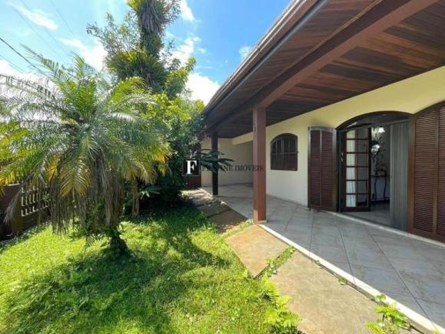 Casa com edícula e espaço de terreno em Shangri lá