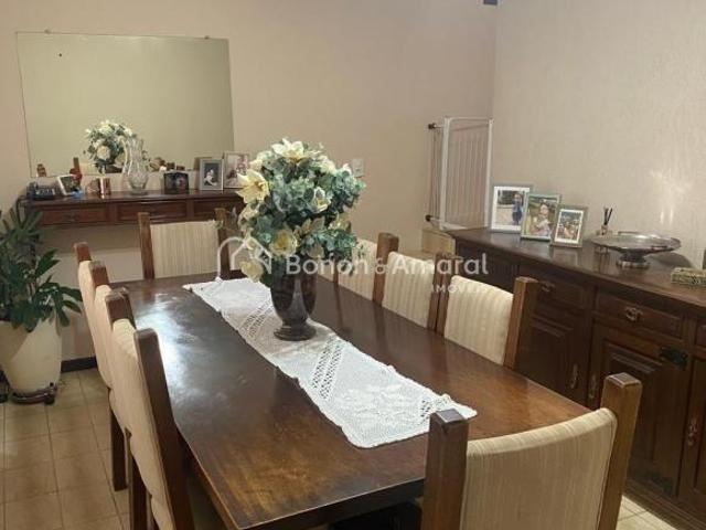 Casa com Edícula Independente e Excelente Potencial de Moradia ou Investimento