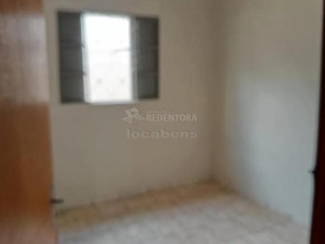 Casa com edícula para alugar e á venda no Jardim Maria Lucia