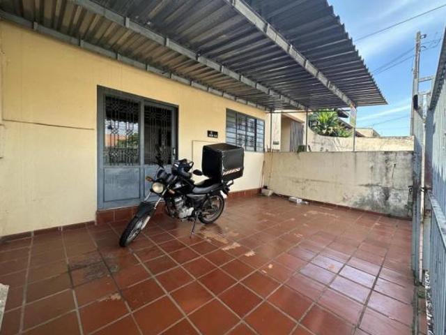 Casa com edícula próximo ao Aeroporto