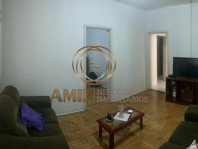 Casa com Edícula / Vila Betânia / 03 dormitórios / 179m² / São José dos Campos