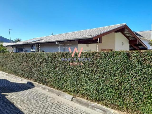 Casa com Edícula, 4 dormitórios à venda, 160m² por R$ 850.000 Martim de Sá Caraguatatuba/SP