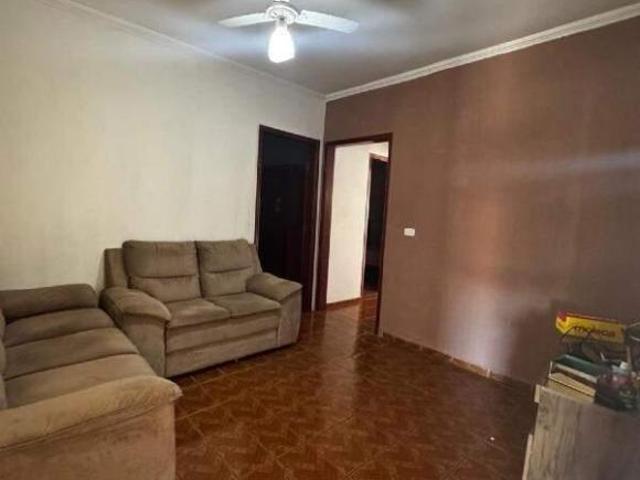 Casa com Edículas à Venda na Vila Mathiensen, em Americana