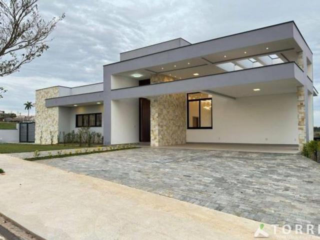 Casa com elevador no Condomínio Residencial Saint Patrick, em Sorocaba/SP