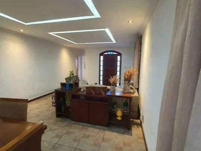 Casa com entrada independente em lote de 360m² com 04 quartos sendo 02 com suite no valor de 1.390.0