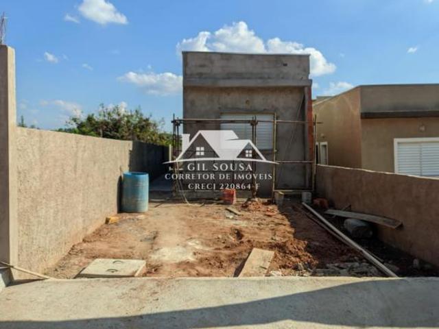 Casa com entrada individual a venda na Vila Ipê em Jarinu SP