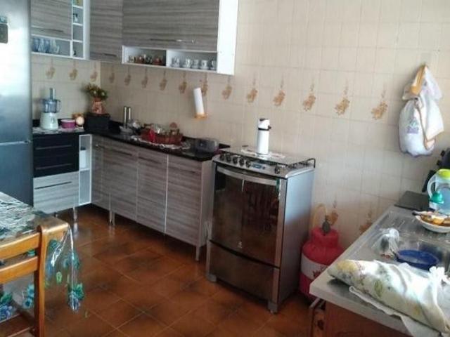 Casa com Escritura a Venda no Jardim Zaira 02 Mauá