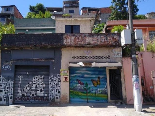 Casa com Escritura a Venda no Jardim Zaira 04 em Mauá
