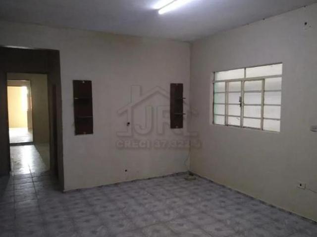 Casa com Escritura para Venda em Boa Localização no Jardim Zaira 04 em Mauá/SP. Próximo ao Terminal