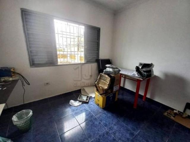 Casa Com Escritura para Venda no Parque São Vicente em Mauá