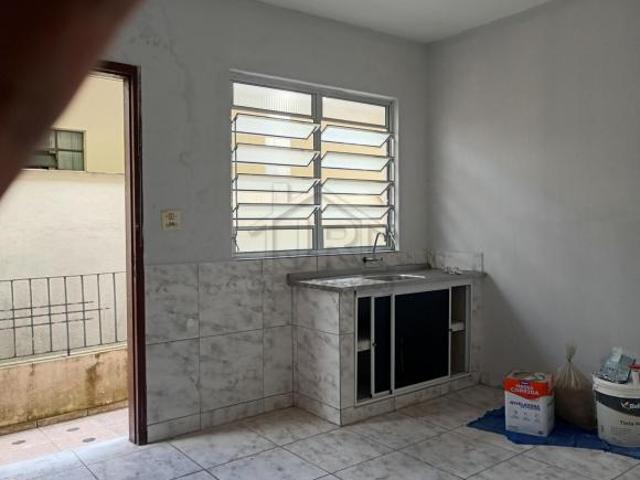 Casa Com Escritura para Renda no Jardim Zaira 03 em Mauá