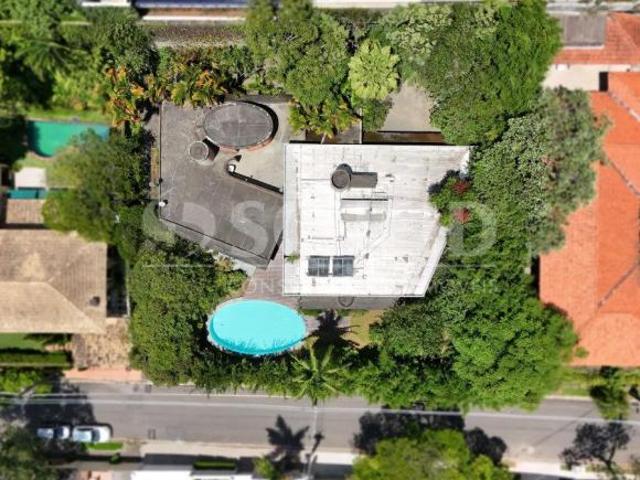 Casa com estilo contemporâneo único no Jardim Guedala