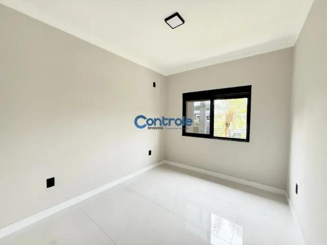 Casa com excelente acabamento de 03 dormitórios no Bela Vista / Palhoça