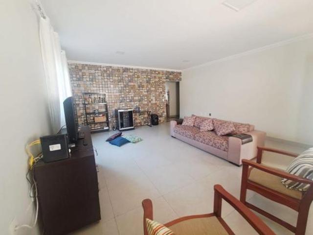 Casa com excelente estrutura em Condomínio Fechado Entre em contato 99957.3046