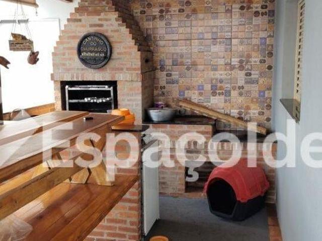 Casa com excelente oportunidade de permuta no Jardim Maria Luíza