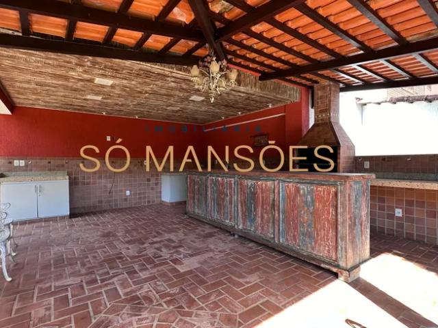 Casa com excelente localização e fundo para área de preservação à venda no bosque do jambreiro