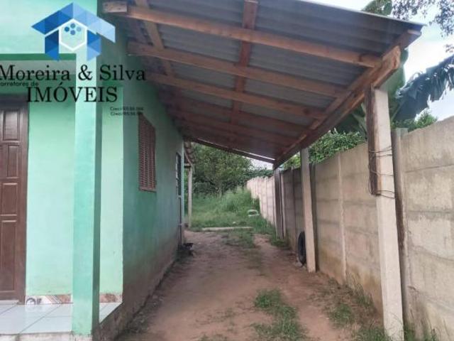 Casa com excelente localização, estudamos propostas!