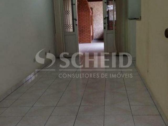 casa com excelente localização na Cidade Dutra próxima do Supermercado Sonda, Bancos, Comércios.