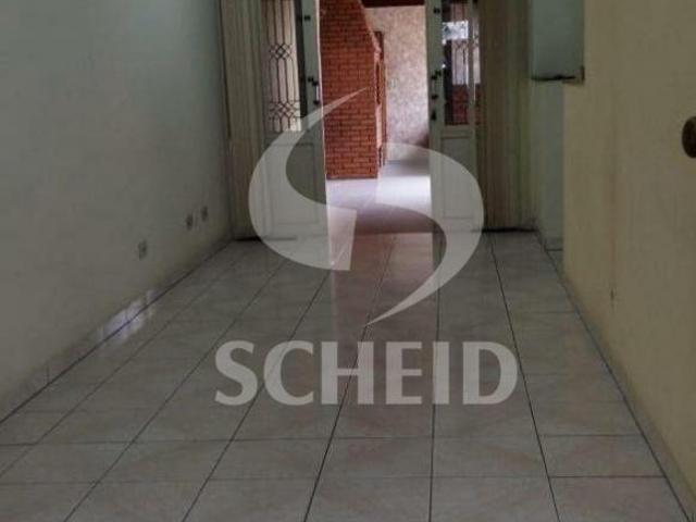 casa com excelente localização na Cidade Dutra próxima do Supermercado Sonda, Bancos, Comércios.