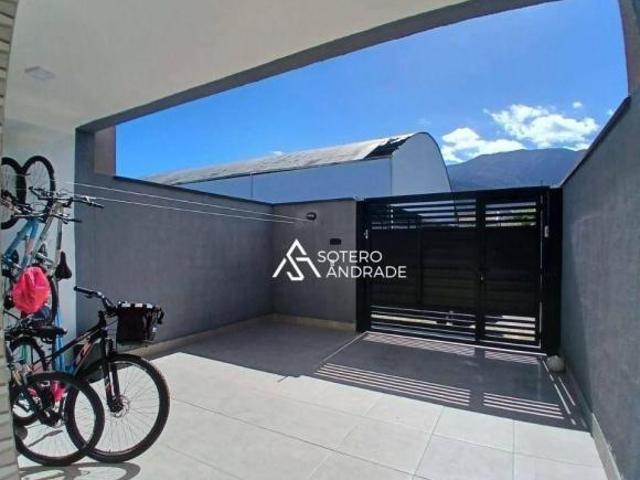 Casa com excelente localização na praia Massaguaçu