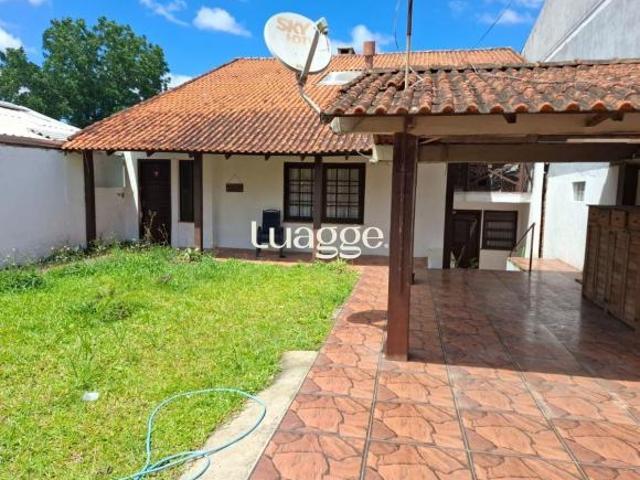 Casa com Excelente Localização Próxima à Avenida Edgar Pires de Castro