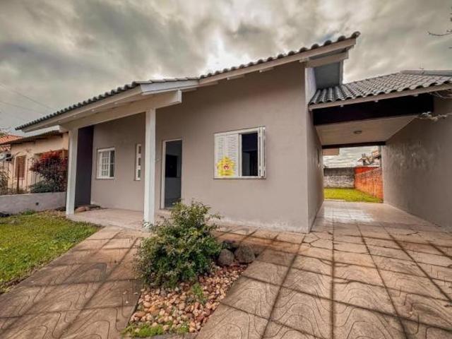 Casa com excelente pátio !