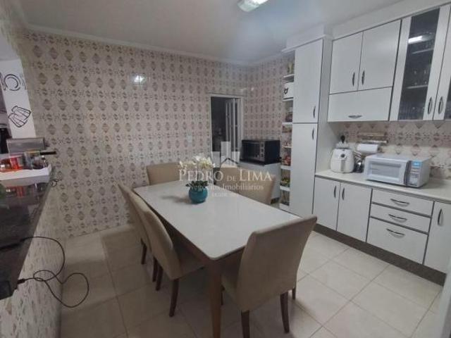 Casa com excelente quintal e edícula ampla na Vila São Francisco Ponte Rasa