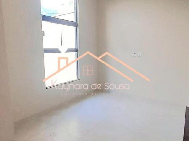 Casa com fino acabamento no Parque Real !