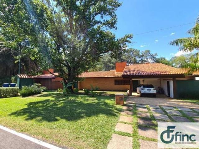 Casa com fundo p/ o Lago Condomínio Lago Azul