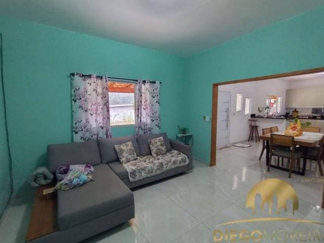 Casa com Galpão à Venda | em Terreno de 700m²