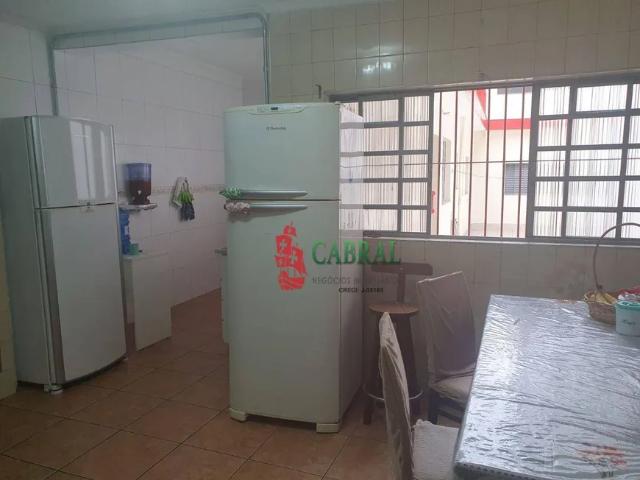 Casa com garagem no Bresser